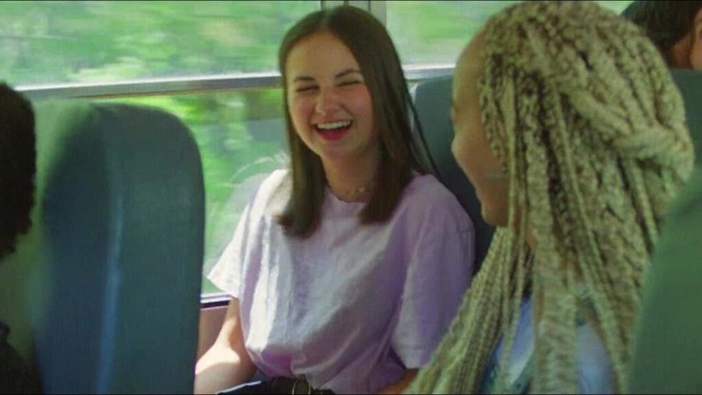 Spread Light This Christmas | Bus - Jesus in Focus